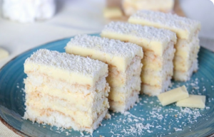 Prajitura Rafaello – Rețeta Fără Coacere, Crema Catifelată și Gust ...